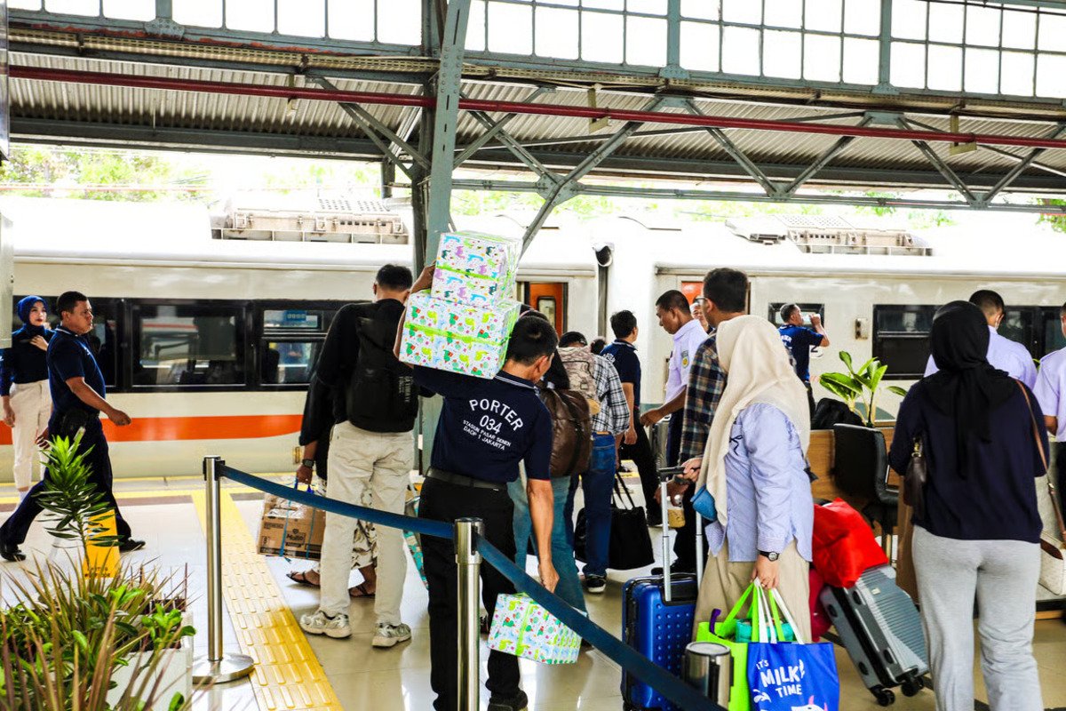 KAI Daop 1 Jakarta Layani 371 Ribu Penumpang Selama Long Weekend Waisak ...